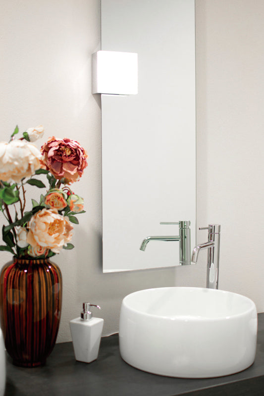 CLEO – Prisma Light